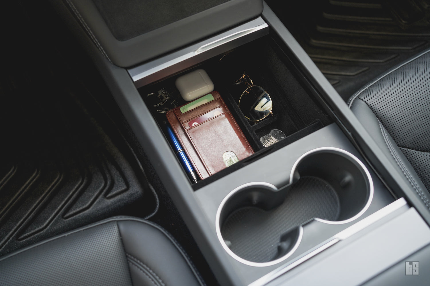 Model Y Center Console Organizer (2025+) – The LAB Canada