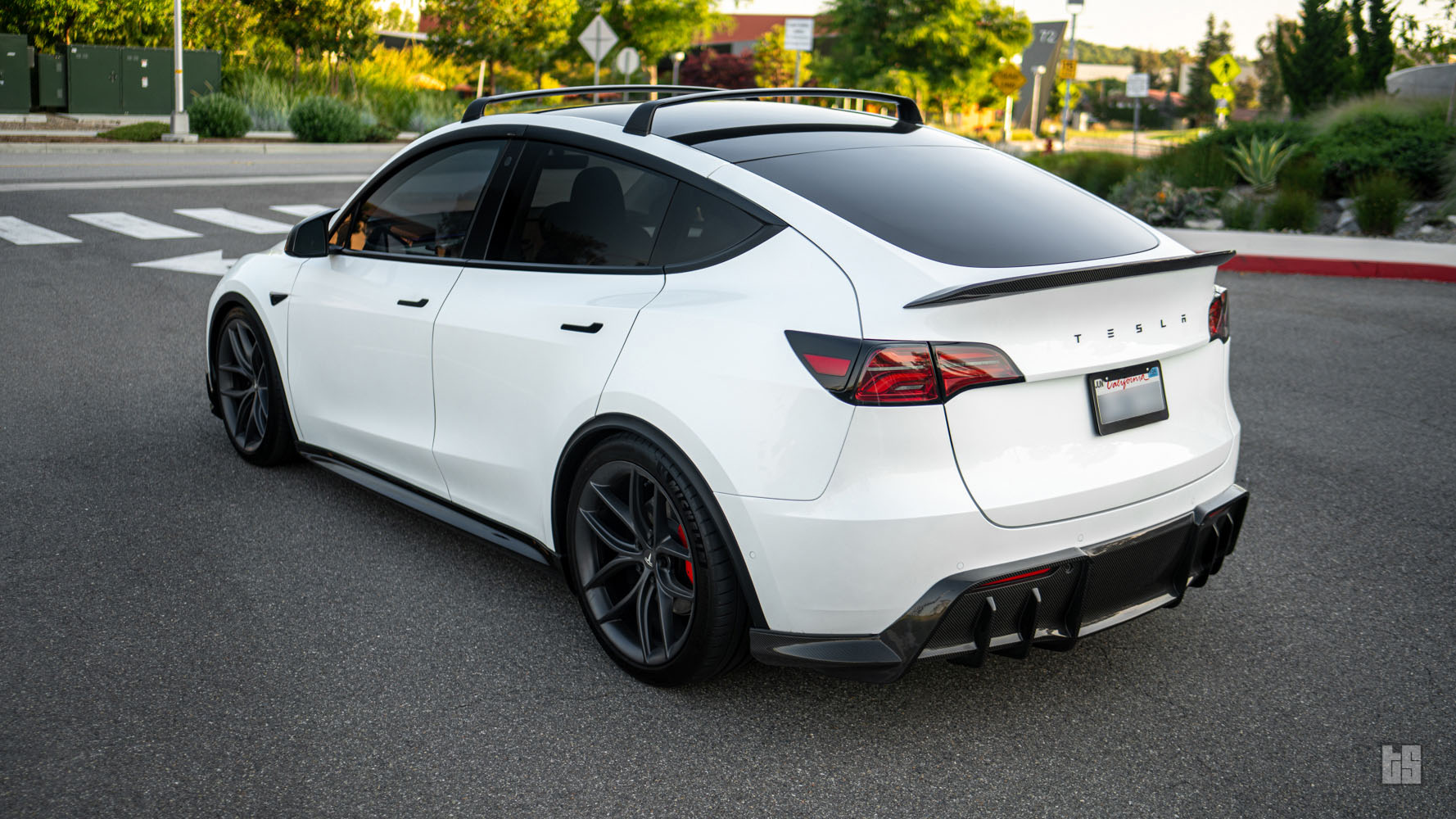 Model Y Performance Body Kit – Genuine Carbon Fiber – The LAB Canada